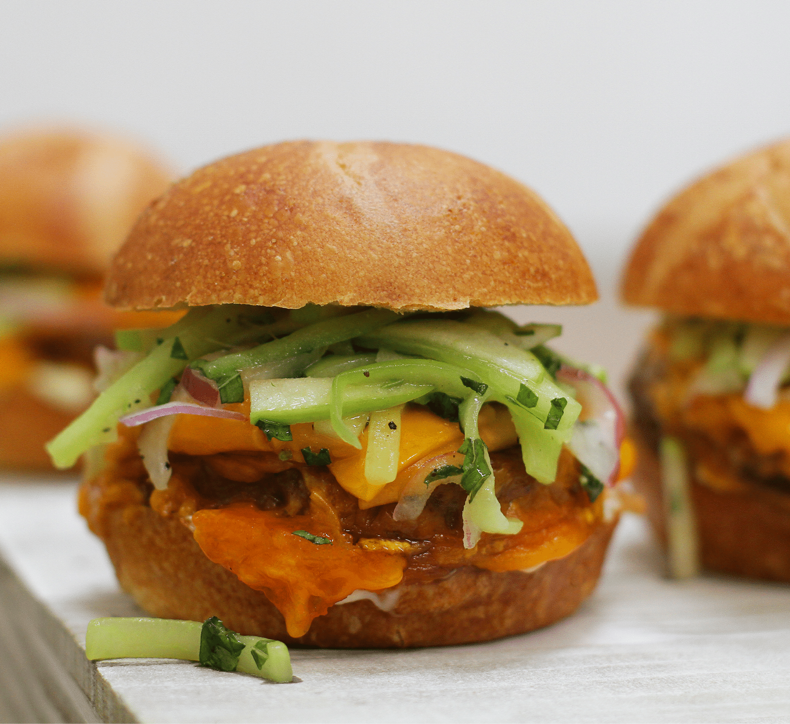 Slaw-Topped Sliders - Vevan
